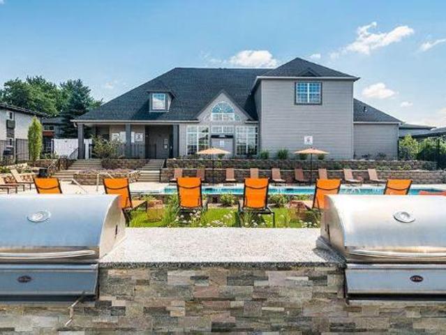 1 Br, 1 bath, Apartment 1 Fountainhead Dr