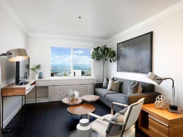 1 Br, 1 bath, Apartment 2040 Columbia St