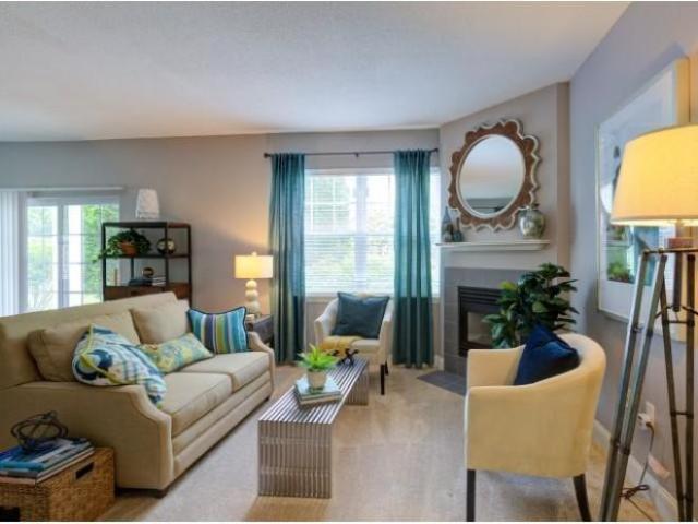 1 Br, 1 bath, Apartment 205 Highland Avenue