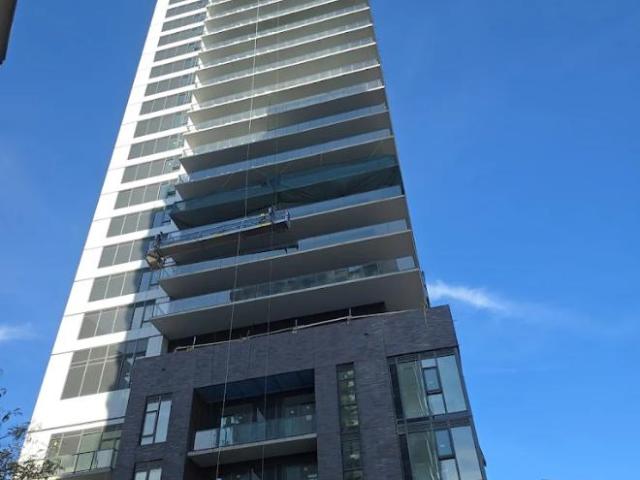 1 Br, 1 bath, Apartment 2075 Lakeshore Road