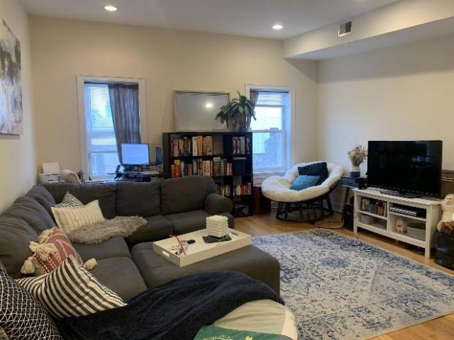 1 Br, 1 bath, Apartment 2007 Fairmount Ave