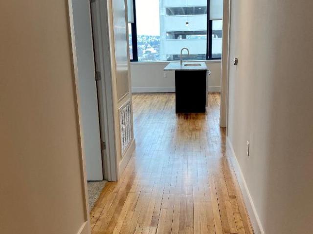 1 Br, 1 bath, Apartment 200 Adams Ave