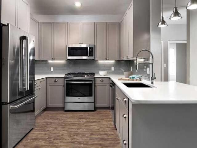 1 Br, 1 bath, Apartment 200 Bay Drive