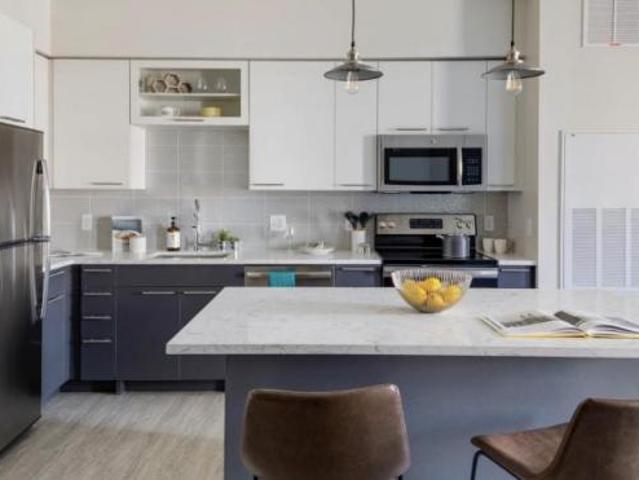 1 Br, 1 bath, Apartment 200 Presidential Way