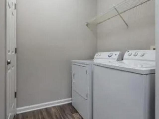 1 Br, 1 bath, Apartment 200 Wind River Pkwy