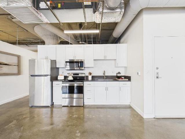 1 Br, 1 bath, Apartment 201 S Santa