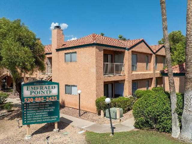 1 Br, 1 bath, Apartment 201 South Camino Seco