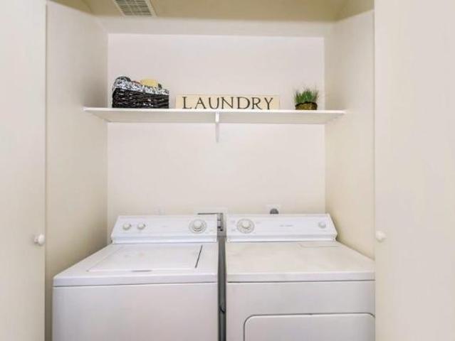 1 Br, 1 bath, Apartment 20245 N 32nd Dr
