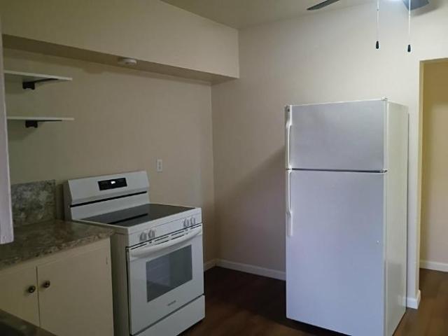 1 Br, 1 bath, Apartment 202 E Lincoln Blvd