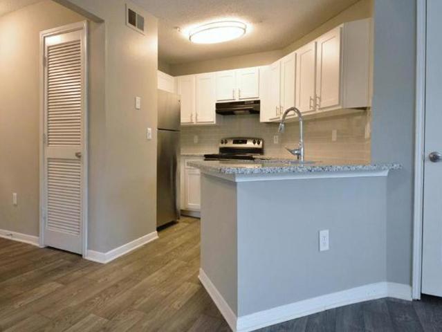 1 Br, 1 bath, Apartment 2035 Timothy Road
