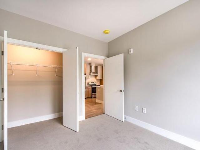 1 Br, 1 bath, Apartment 203 Concord Turnpike
