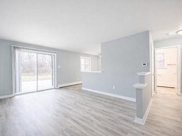 1 Br, 1 bath, Apartment 20 Fort Sumpter Road