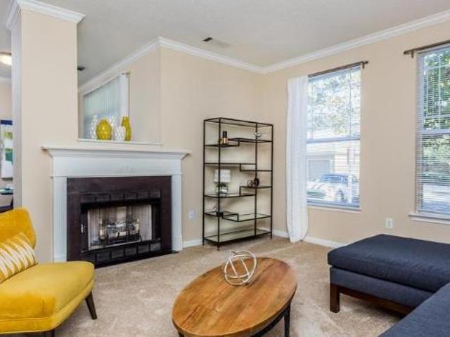 1 Br, 1 bath, Apartment 20 Morcroft Ln