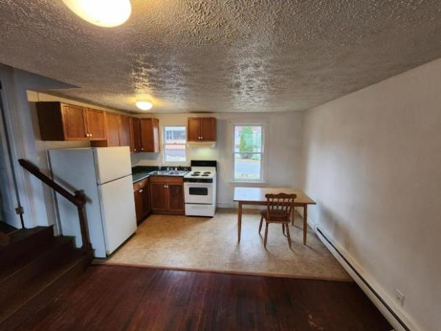 1 Br, 1 bath, Apartment 214 Vail Park