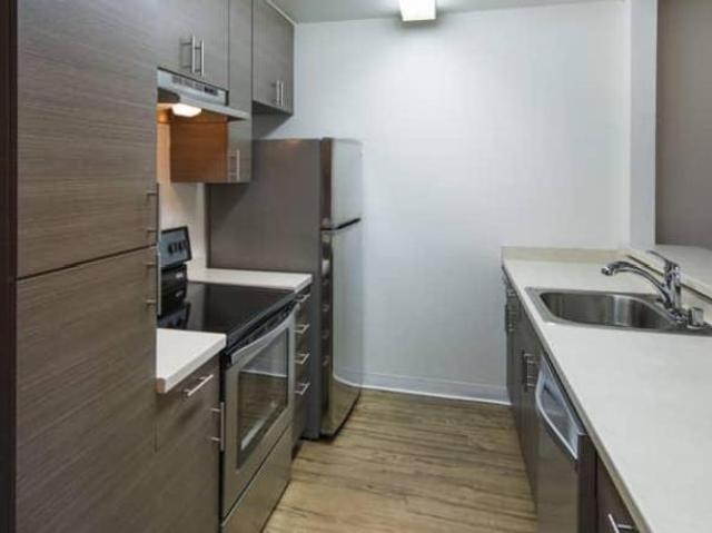 1 Br, 1 bath, Apartment 21551 Brookhurst St