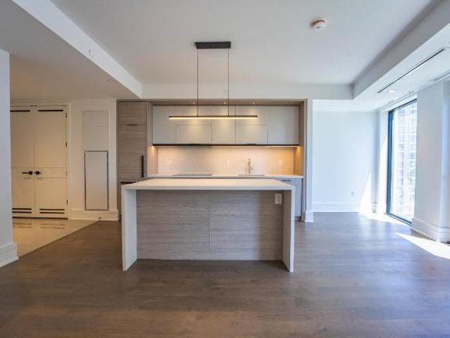 1 Br, 1 bath, Apartment 215 Lonsdale Road