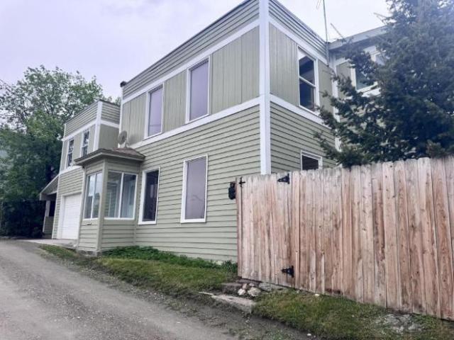 1 Br, 1 bath, Apartment 219 Vawter St