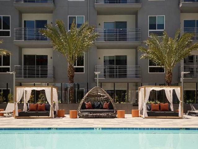 1 Br, 1 bath, Apartment 21010 Erwin St