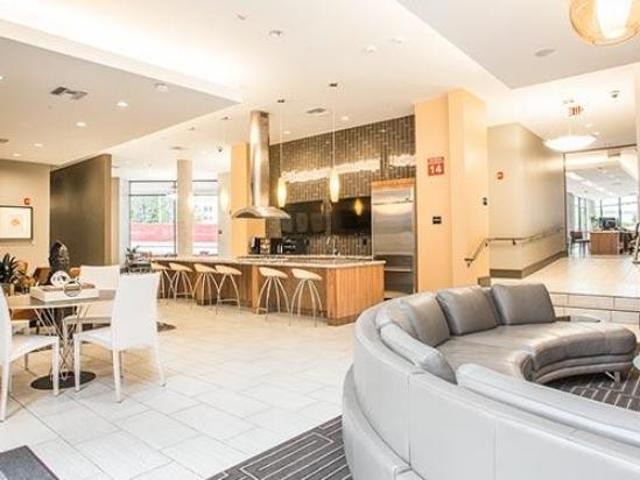 1 Br, 1 bath, Apartment 21021 Erwin St