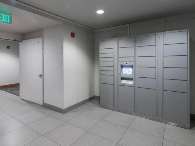 1 Br, 1 bath, Apartment 2121 SE Belmont Ave