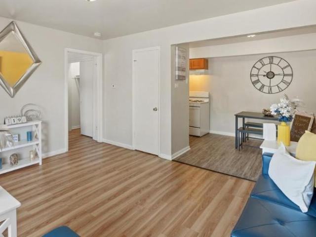 1 Br, 1 bath, Apartment 2130 122nd St