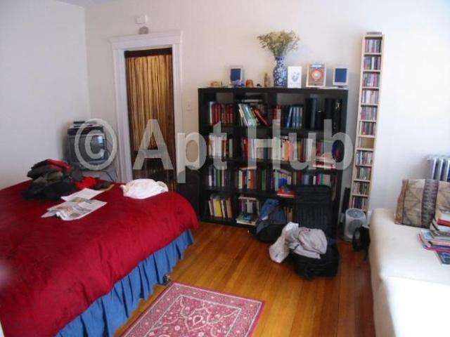 Studio, 1 bath, Apartment 21 Chauncy Street