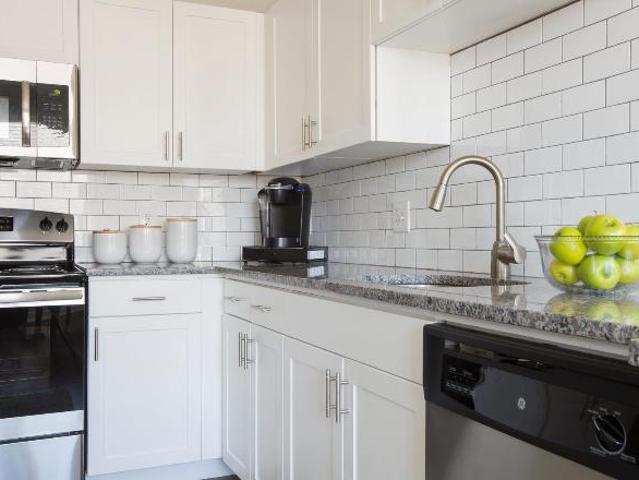 1 Br, 1 bath, Apartment 21 Austen Way