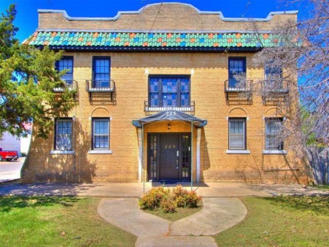 1 Br, 1 bath, Apartment 225 Northwest 24th Street