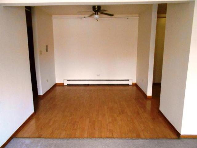 1 Br, 1 bath, Apartment 2260 Breezewood Terrace