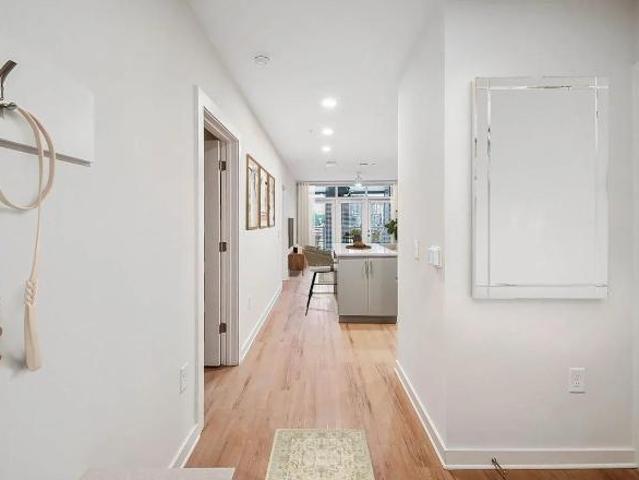 1 Br, 1 bath, Apartment 2200 Dunavant St