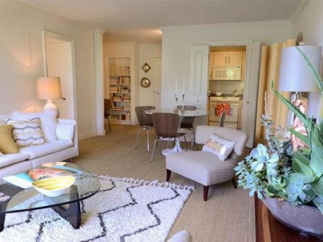 1 Br, 1 bath, Apartment 221 Massachusetts Avenue