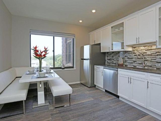 1 Br, 1 bath, Apartment 2231 E 67th St