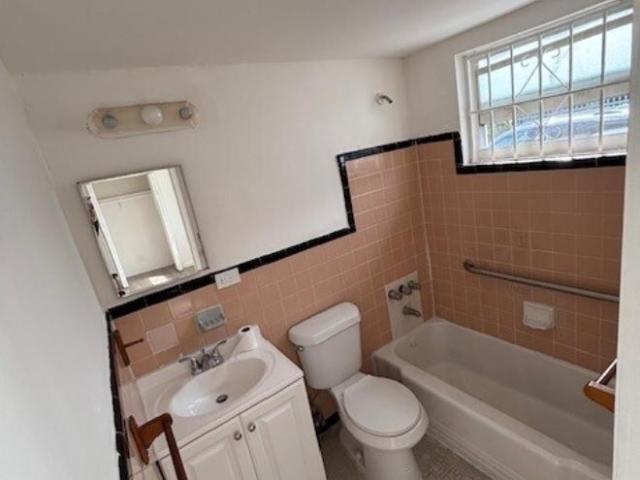 1 Br, 1 bath, Apartment 2239 Northwest 87th Street