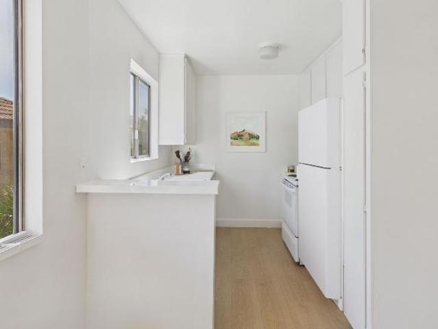 1 Br, 1 bath, Apartment 223 Erbes Road