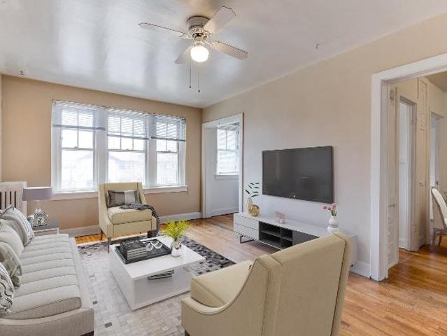 1 Br, 1 bath, Apartment 2375 2385 E Evans Ave