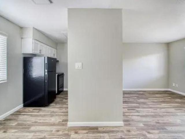1 Br, 1 bath, Apartment 237 S Ashland
