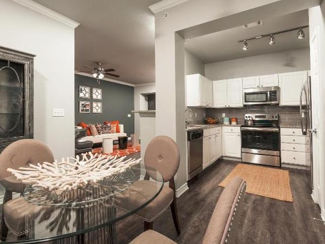1 Br, 1 bath, Apartment 2300 Marsh Lane