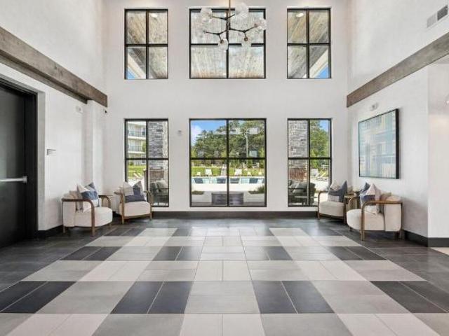 1 Br, 1 bath, Apartment 2301 Carlton Pkwy