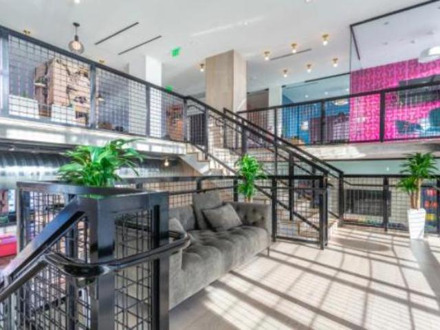 1 Br, 1 bath, Apartment 230 NE 4th St