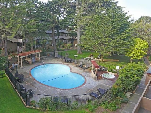 1 Br, 1 bath, Apartment 230 Grove Acre Ave