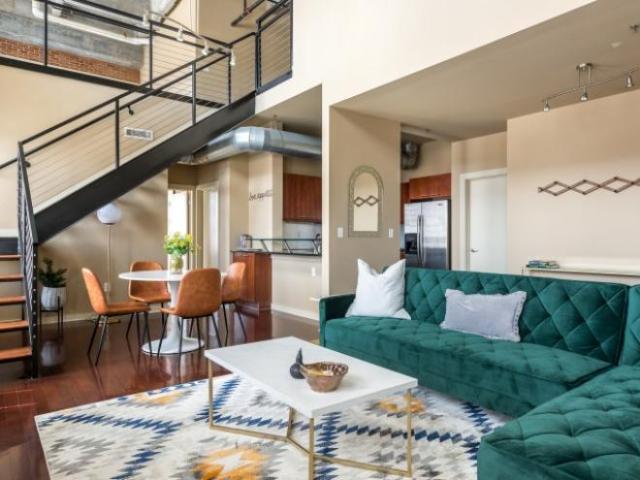 1 Br, 1 bath, Apartment 232 19th Street
