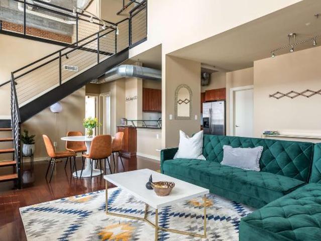 1 Br, 1 bath, Apartment 232 19th Street