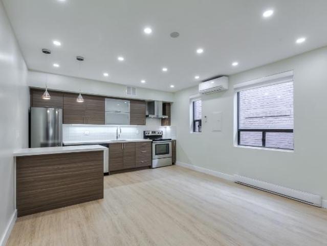1 Br, 1 bath, Apartment 240 Durie Street