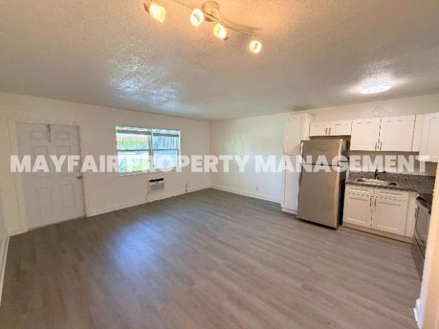 1 Br, 1 bath, Apartment 240 Southwest 8th Street