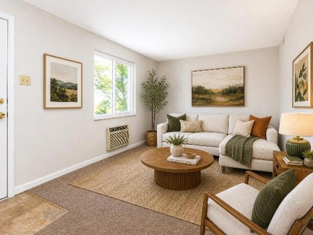 1 Br, 1 bath, Apartment 243 Moon Clinton Road