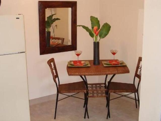 1 Br, 1 bath, Apartment 2545 Fulton Ave