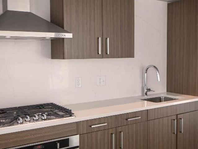 1 Br, 1 bath, Apartment 255 NW 10th Ave