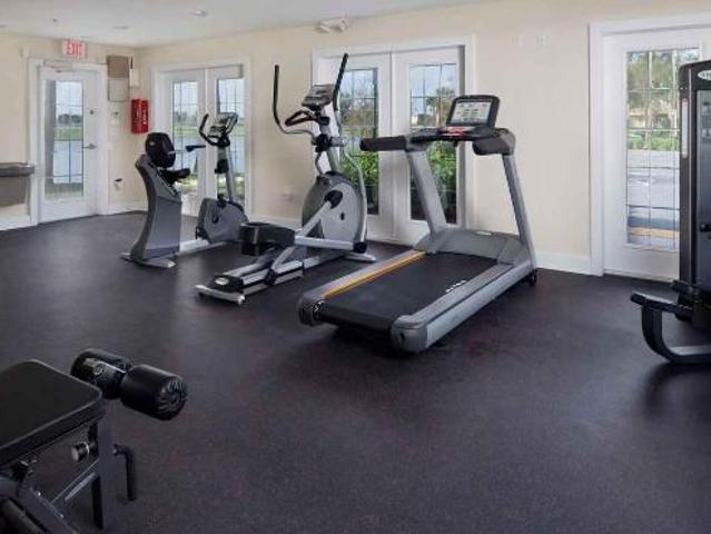 1 Br, 1 bath, Apartment 2571 SW 79th Avenue