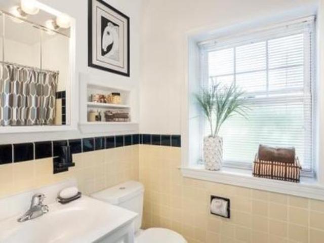 1 Br, 1 bath, Apartment 259 Independence Drive