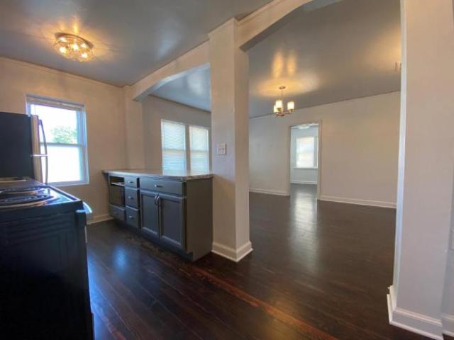 1 Br, 1 bath, Apartment 2519 N Harvey Ave